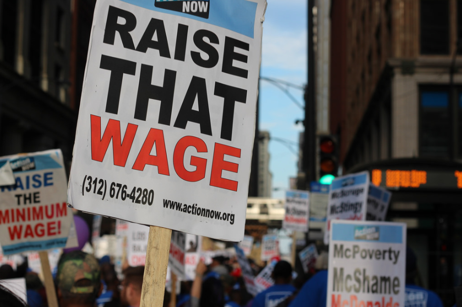 Boost Worker Incomes by Raising Illinois’ Minimum Wage – The Illinois ...